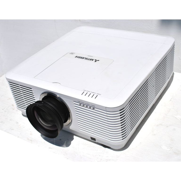 Mitsubishi Projector 6500 Lumens - Ibiza Pro DJ